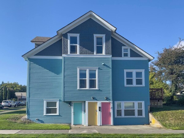 Downtown Studio | Small + Stylish | Near Wwu - San Juan Islands, WA