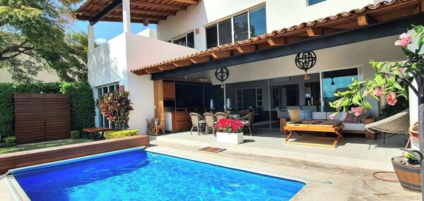Beautiful And Exclusive Home In La Reserva In Ajijic. Heated Swimming Pool - Ajijic