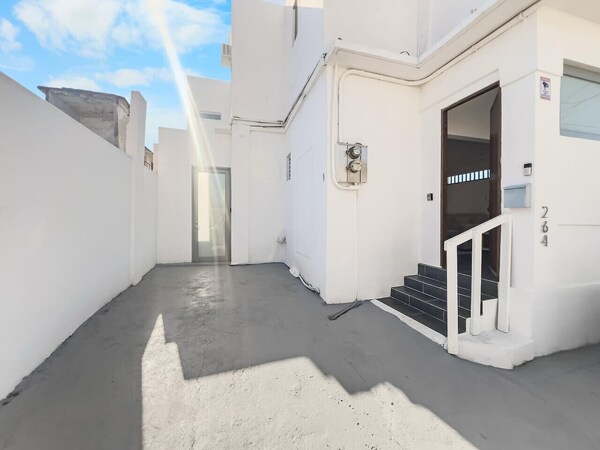 Casa Canova | Centric First Floor Apt @ San Juan - San Juan