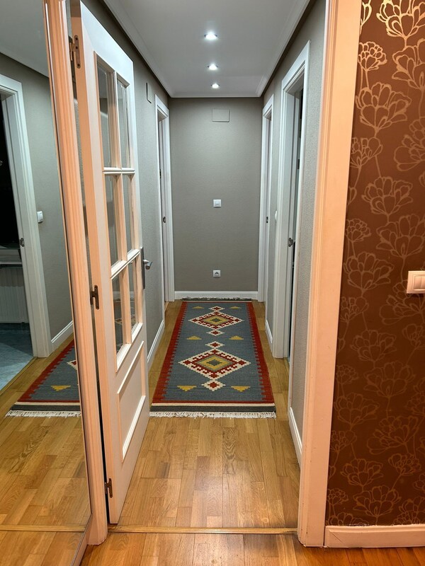 Duplex Luxury Leioa 10 Minutes From Bilbao, 5 Minutes From Beaches, Ideal For Families. - Leioa