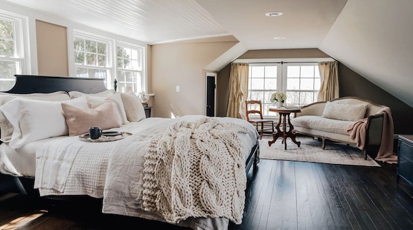 Owl's House: A Cozy Farm Stay In The Heart Of "Mystic Country," Se Connecticut - Hopeville Pond State Park, Griswold