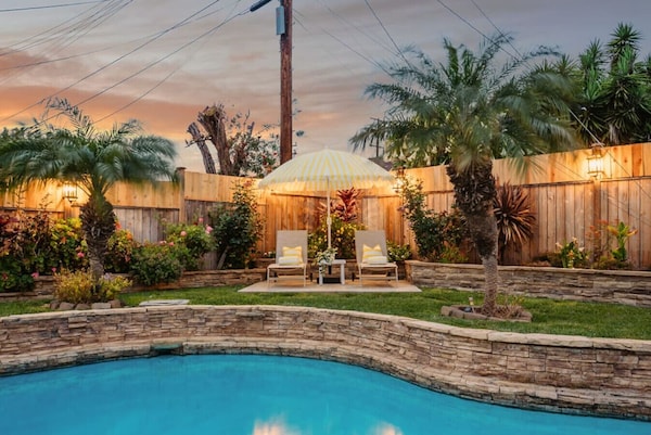 Sunny Daze | Heated Pool | Billiards | Games - Placentia