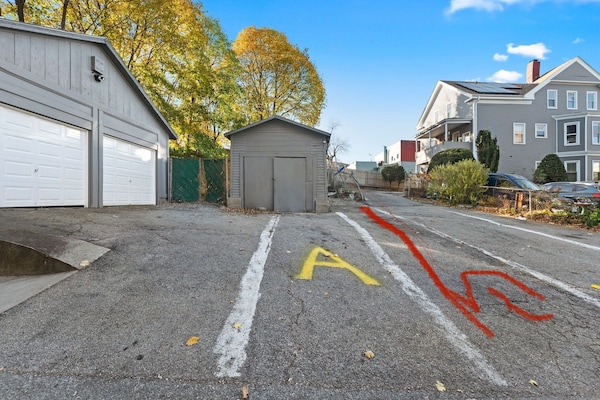 Charming 1-bedroom House With Wifi, Ac In Providence - Scituate, RI