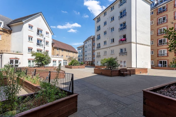 Stylish City Centre Apartment Freeparking Wifi - Northampton, UK