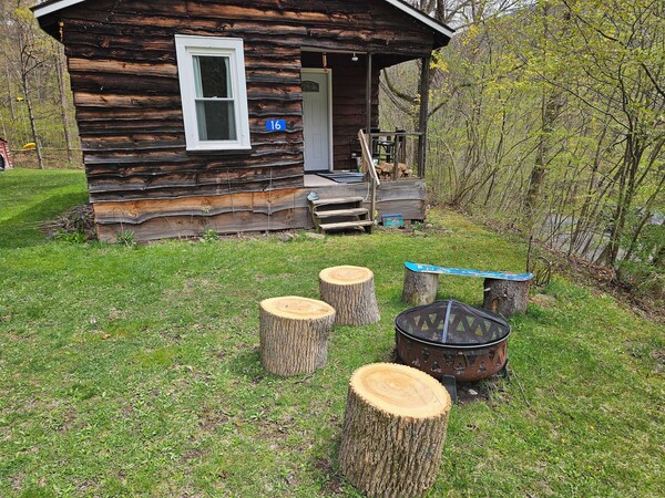 Charming Cabin With Wifi And Ac In Scenic Shandaken - Phoenicia, NY