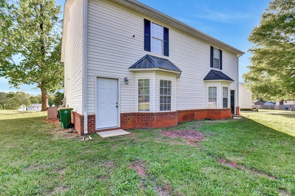 Modern Athens Escape 4/br 3/ba 6 Miles To University Of Georgia And Downtown - Athens, GA