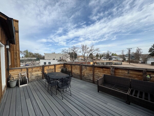 Stay At The Original Feed & Grain Building On Main Street In Downtown Timnath - Loveland, CO