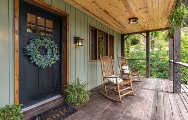 Dancing Bear Cottage: Lost River State Park Just Minutes Away. Family Friendly - Lost River State Park, Mathias
