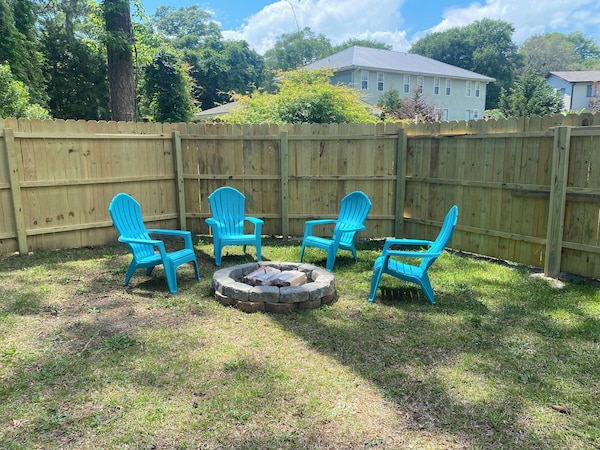 Cozy Oib Cottage  Laid-back Vibes & Perfect Weekend Escape - Sunset Beach, NC