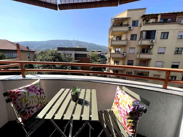 Mountain View Apartment In Skopje - Skopje