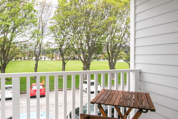 3 Bed Family Retreat Classic Charm With Park Views - Nueva Zelanda