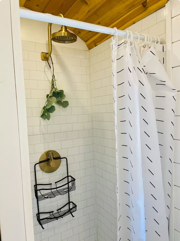 Tiny Home School Bus With 1 Bedroom And Wifi, Ac In Charming Titusville - Titusville, FL