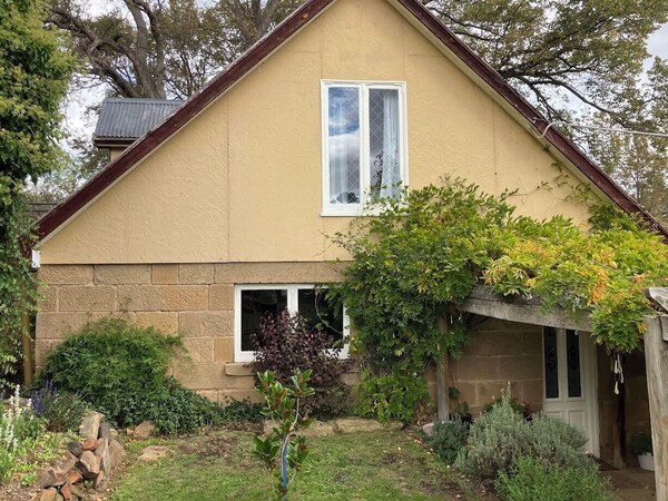 Rose Cottage - Tasmania