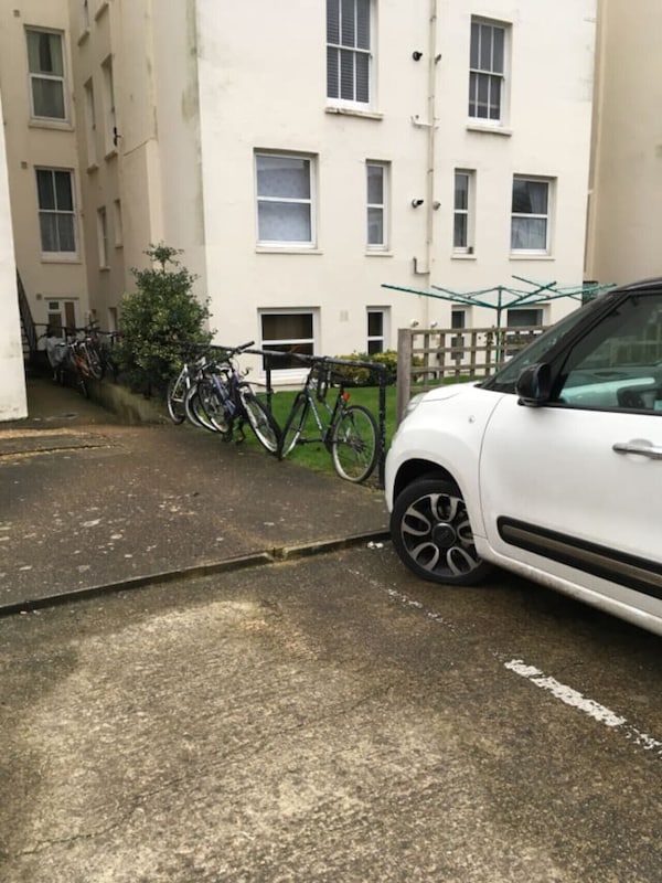 Seaview Retreat & Private Parking - Gosport