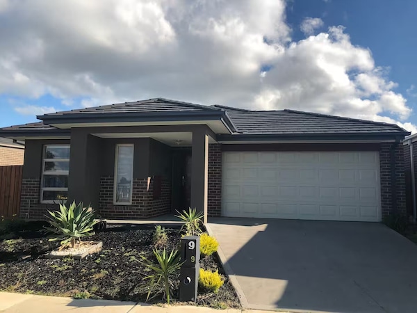 9 Serenity Home 4-bedroom With Wifi And Ac In Pakenham - Beaconsfield