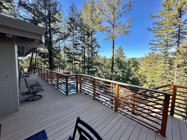 Lux Private Modern Villa | Pool, Spa, & Dogs Ok - Calistoga, CA