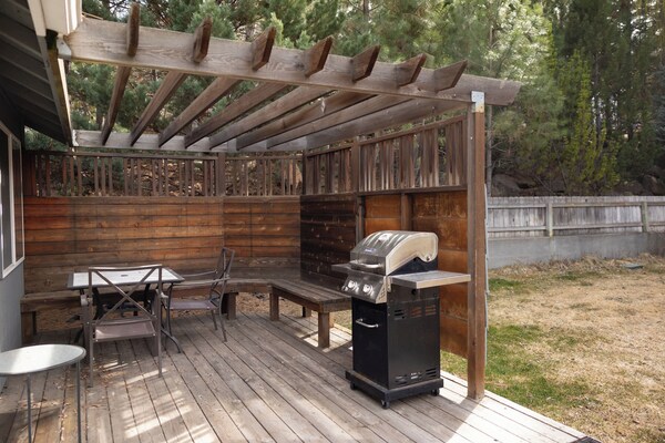 Rock Bluff Retreat - Home For 6! - Bend, OR
