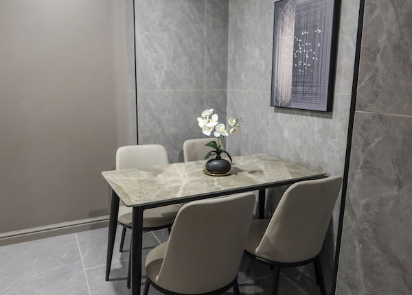 Comfy 2 Beds Studio Apt @ Somerset/orchard Area - Singapore
