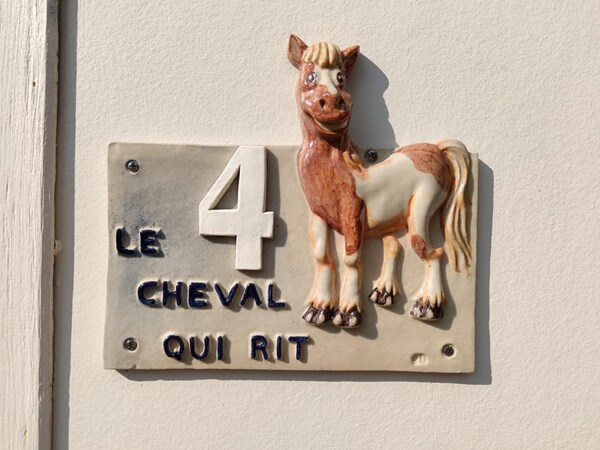 Gîte Le Cheval Qui Rit\nmaison Bretonne Dans Hameau Très Calme\nanimaux Bienvenus - Bretagne