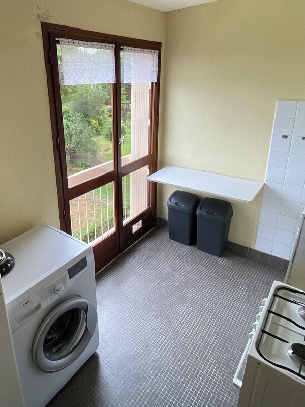Spacious Studio Of 40 M2 With Balcony In Fréjus - Fréjus