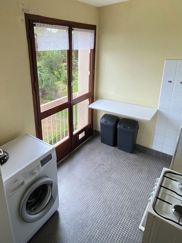 Spacious Studio Of 40 M2 With Balcony In Fréjus - Fréjus
