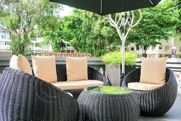 Unit 2.202 - Tanglin
