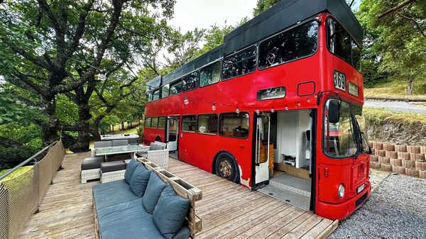Bus Insolite De L'eden Des Grisons, Jacuzzi Privé, Vue Sur Lac De Serre-ponçon - Chorges
