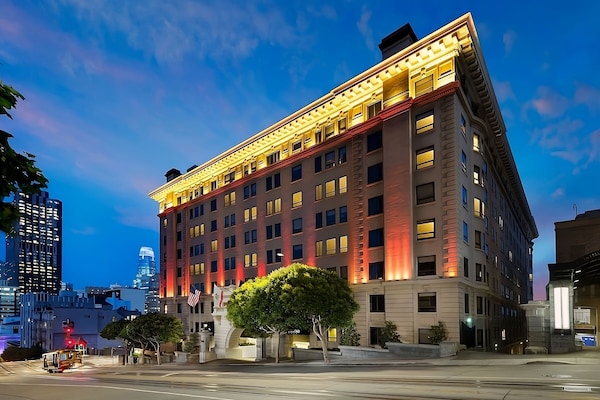 Contemporary Accommodation Close To Fisherman's Wharf! Pets Are Welcome! Parking - San Francisco, CA