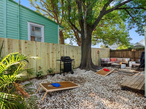 Charming 3bd - Cozy Vibes, Bbq & Patio - Tampa, FL