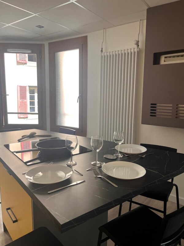 Appartement Moderne Au Cœur De Chambéry - La Motte-Servolex