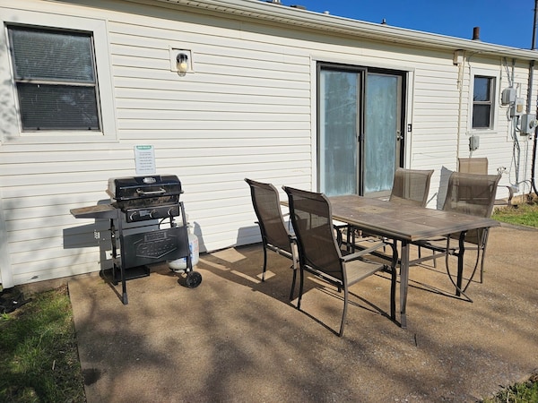 Less Than 5 Mins From Fort Sill - Sleeps 8 - Lawton, OK
