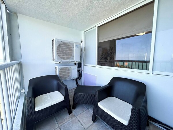 Breezy Oceanfront Apartment - Free Parking - Ceiba