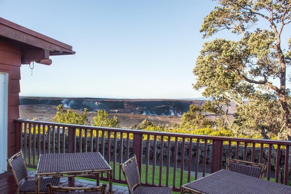 Making The Best Memories Along The Way! Three Comfy Units, Free Parking! - Volcano, HI