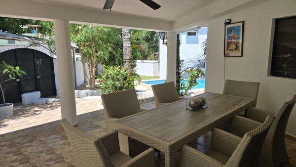 Pour Des Vacances En Famille, Entre Amis Ou Un Mariage.  Chiens Acceptés! - Cabarete