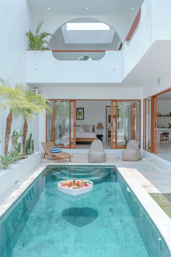 "Larri" - Architect & Luxurious 3br - Canggu Beach - Canggu