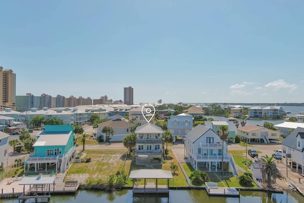 Palmetto House ~ Pet Friendly Beach Cottage On The Water In Heart Of Gs + $400 Free Activities Daily - Orange Beach, AL