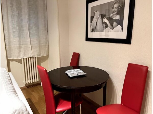 7 Minutes From Lausanne Train Station - Renens