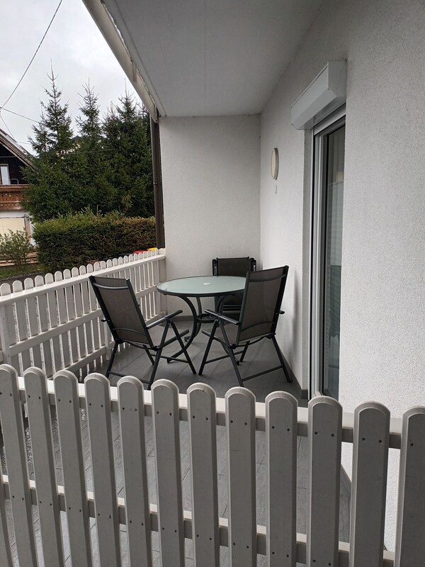 Ferienwohnung 'Aichwaldsee' Mit Bergblick, Privater Terrasse Und Wi-fi - Villach