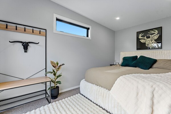 Tiny Home Big Vibes - Riverhead