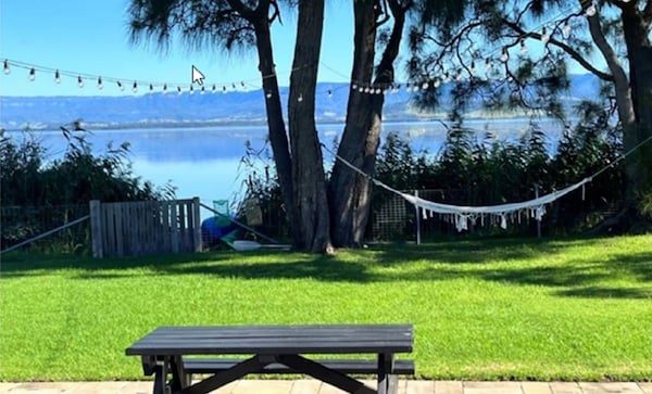 Cudgeree Bay Lake House On Shores Of Lake Illawarra - Kiama
