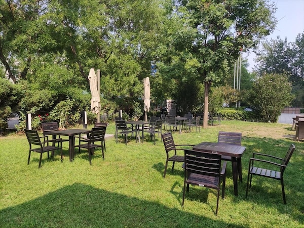 Large 1-bedroom Apartment ( 116㎡ ) At Jianguo Road, Chaoyang Beijing - Beijing