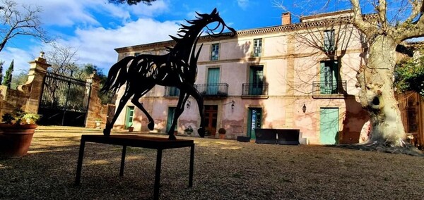 Demeure Viticole En Pleine Campagne Et Proche De La Nature Avec Piscine - Pézenas