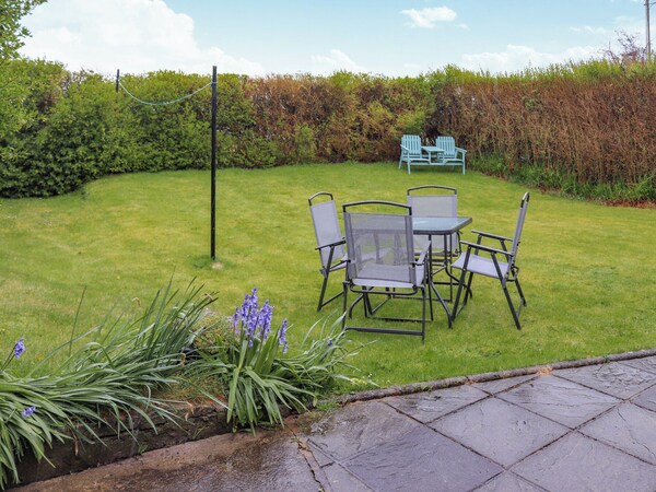 3 Bedroom Accommodation In Tudweiliog - Morfa Nefyn