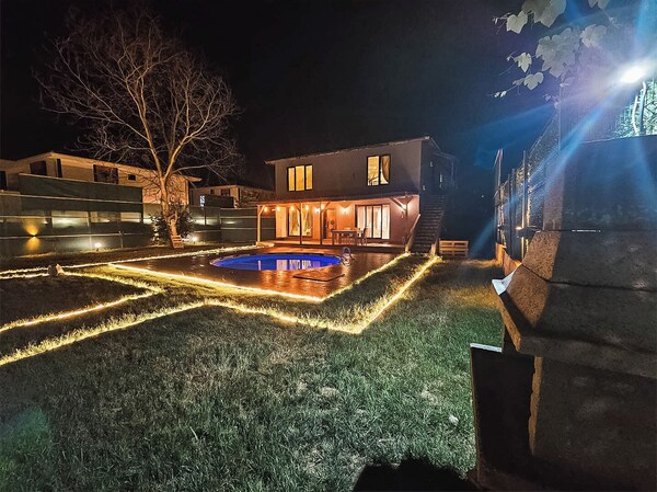 Villa Freya Sapanca A Luxurious Nature Escape 6x6m Private Heated Pool - Kocaeli