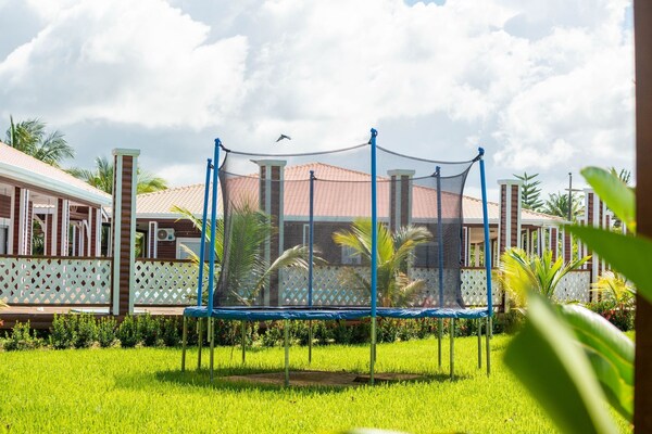 4-bedroom House In Beautiful Tela With Ac, Wifi, Private Pool, Generator - Tela