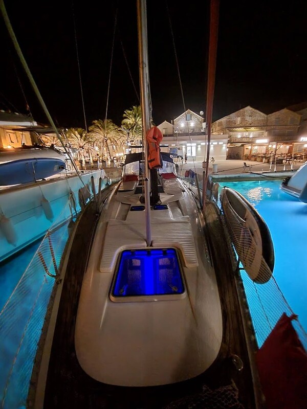Vacaciones En Velero En Croacia Yate De Vela Privado De 14 M - Split