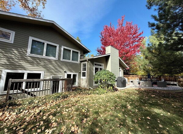 Spacious Family Home With Theater, Yard; Near Trails, Pearl, Cu In Heart Of Boco - 波德