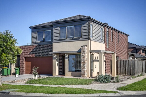 Stayau Pakenham 5 Brm Hidden Oasis Pet-friendly - Beaconsfield