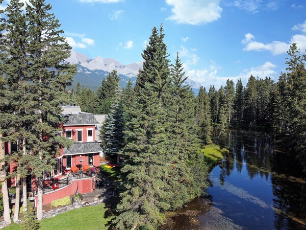 The Perfect Place For Family And Friends To Gather For A Rocky Mountain Getaway! - 坎莫爾