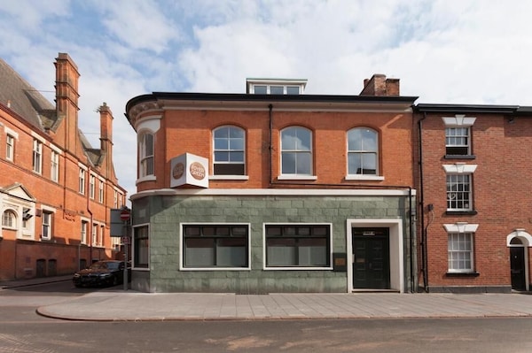 Premium City Centre Stay - Families/groups, Free Travel Cot, Smart Tv&netflix - Leicester